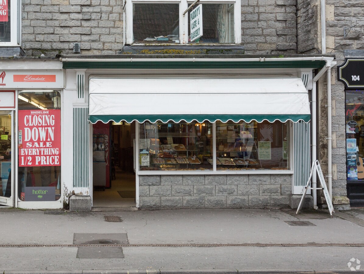 106 High St, Street BA16 0EW | LoopNet UK