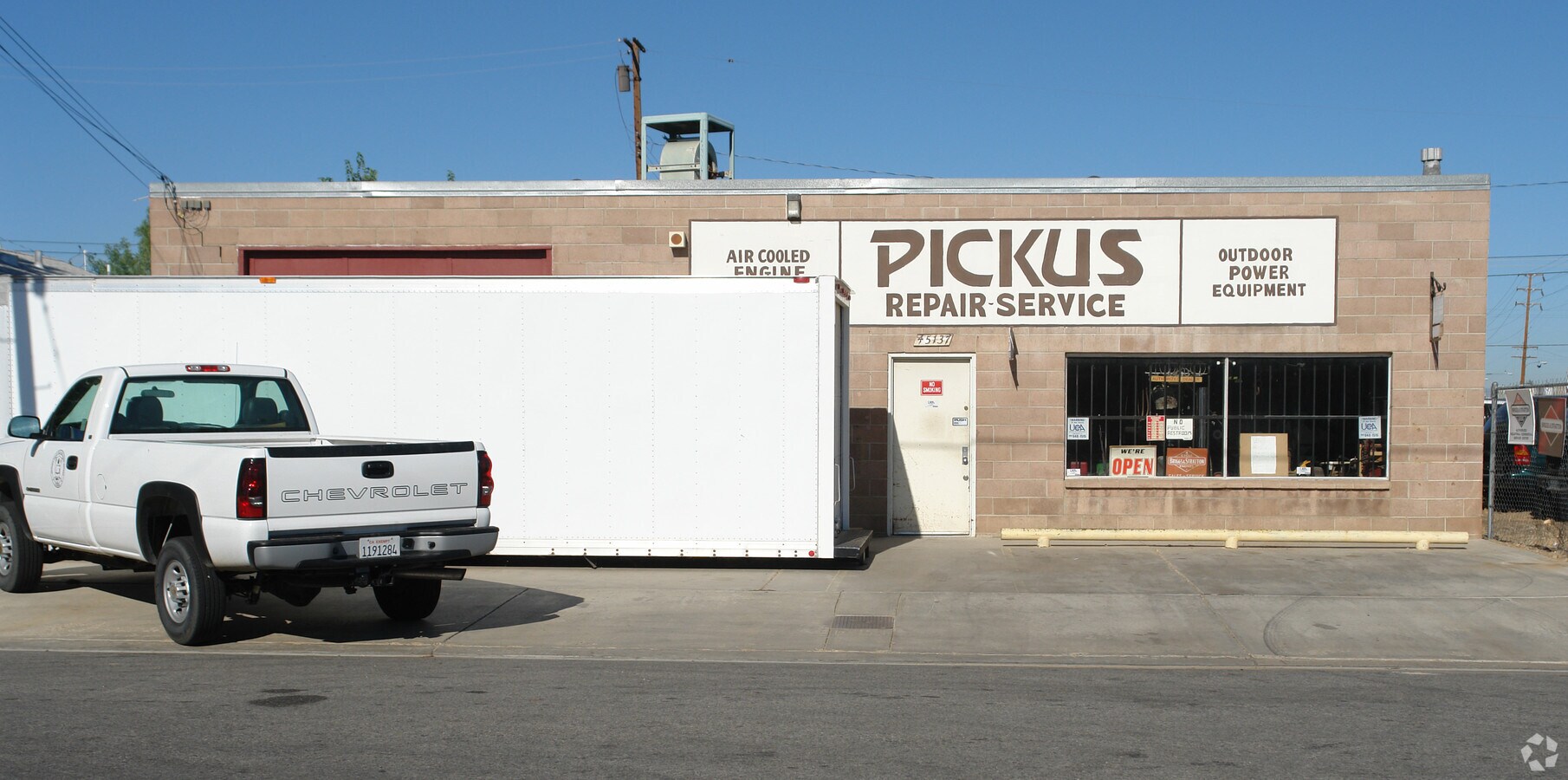 45137 Trevor Ave, Lancaster, CA 93534 | LoopNet UK