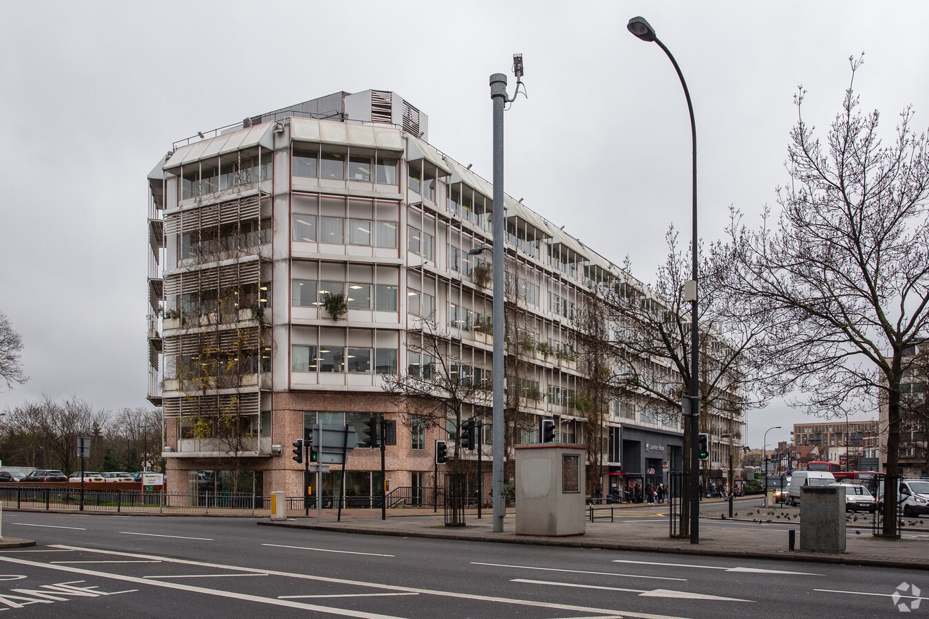 1 Catford Rd, London, SE6 4SW - Old Town Hall | LoopNet UK