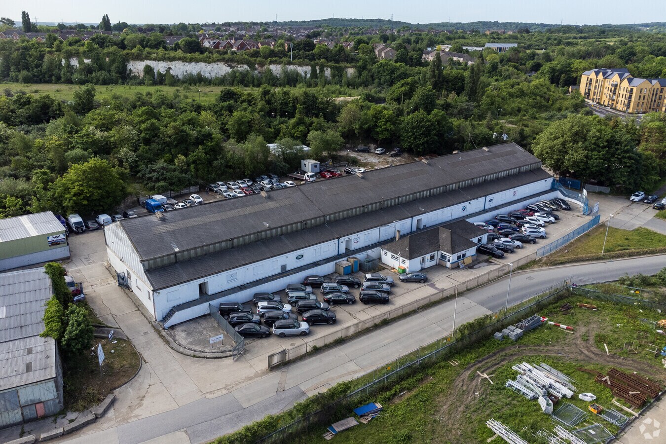 Manor Way, Swanscombe DA10 0LL | LoopNet UK