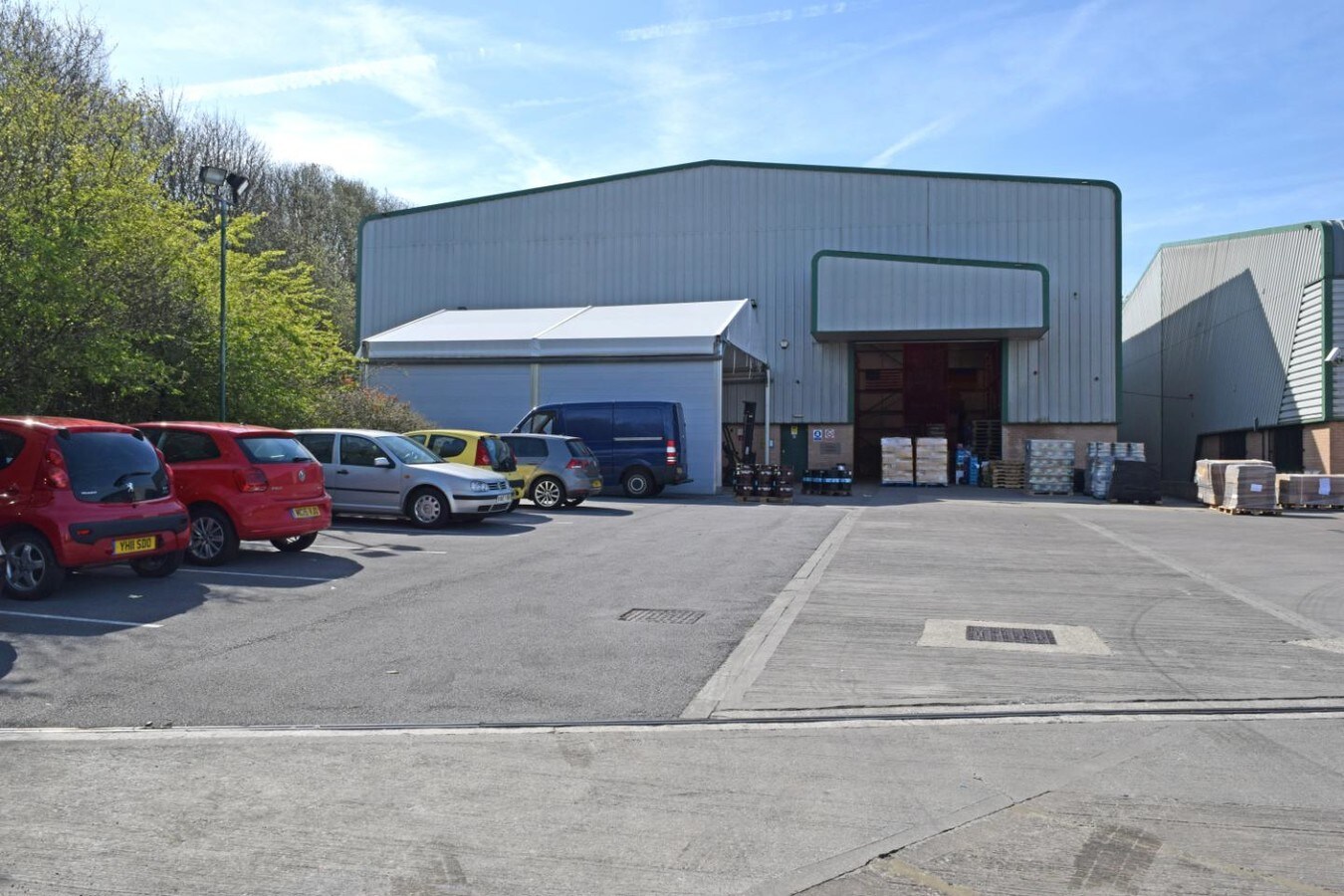 Elland Ln, Elland, HX5 9DX