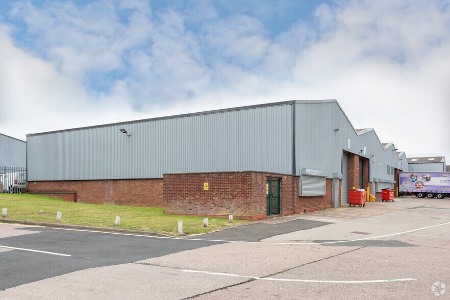 Rood End Rd, Oldbury, B69 4HT - GBR