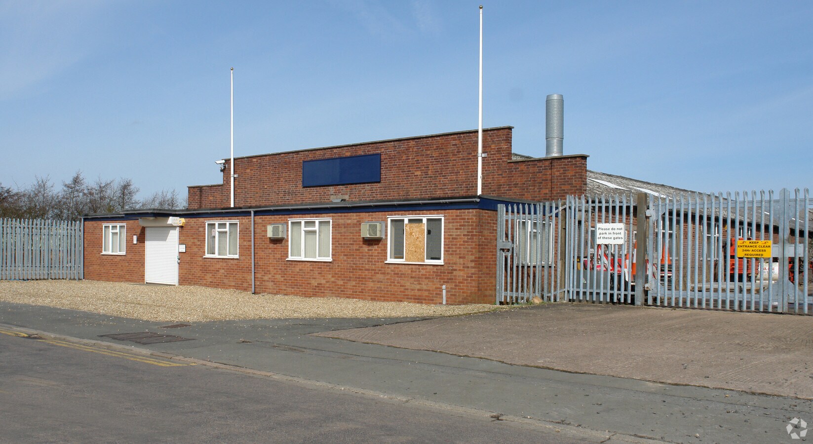 25 Faraday Rd, Hinckley, LE10 3DE | LoopNet