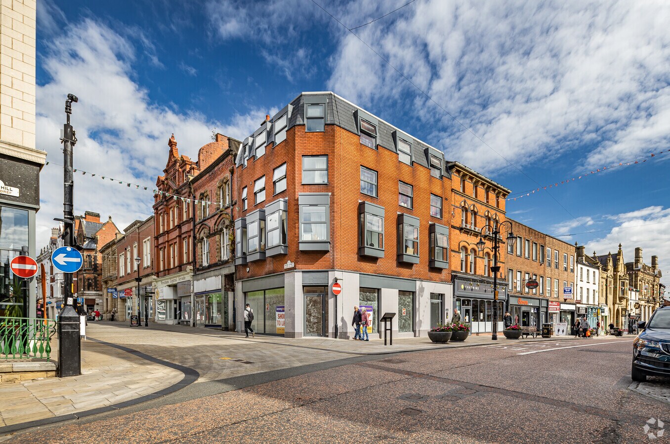 1 High St, Wrexham, LL13 8HP | LoopNet UK